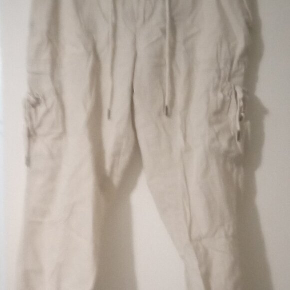 Old Navy | Pants & Jumpsuits | Old Navy Womens Cargo Capri Cream ...